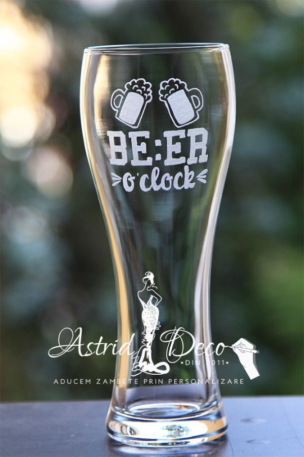 Pahar bere - gravat manual- Beer O'clock - Pahare - Halbe bere gravate ...